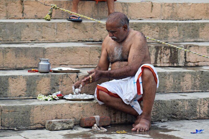 The Role of Pind Daan in Hindu Funeral Rituals - Swargayatra